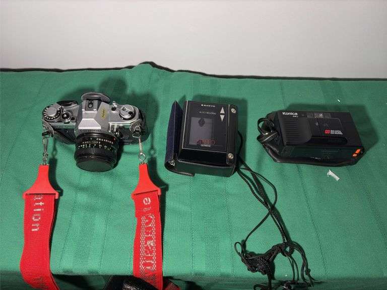 Canon and Konica Cameras - Auction Ohio