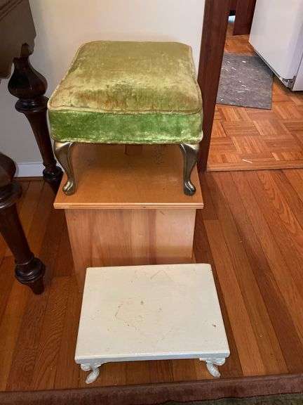 Small bench and foot stools - Auction Ohio
