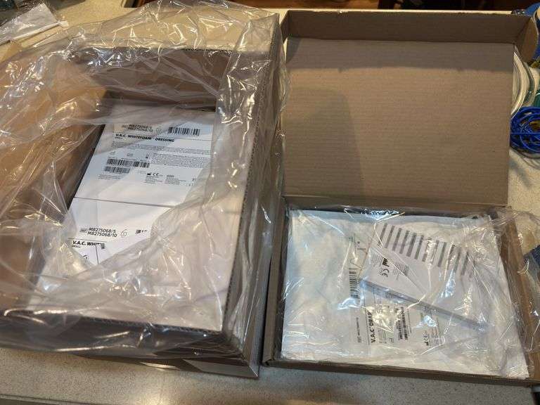 VAC drape and white foam dressing bulk supply - Auction Ohio