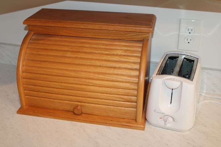 Bread Box and Toaster - Auction Ohio