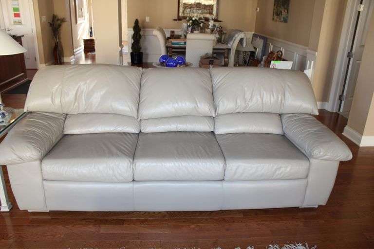 Leather Sofa - Auction Ohio