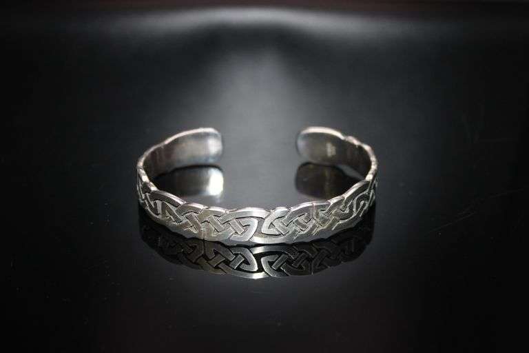 Sterling Silver Knot Cuff Bracelet - Auction Ohio