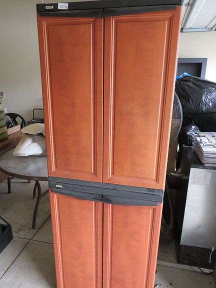 Poly Cabinets - Auction Ohio