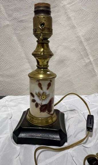 Small Vintage Lamp with Floral Design - Auction Ohio