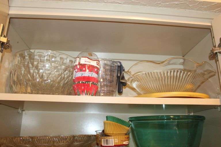 Serveware & Bakeware - Auction Ohio