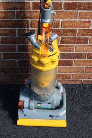 Dyson Vacuum DC14 All Floor Vacuum - Auction Ohio