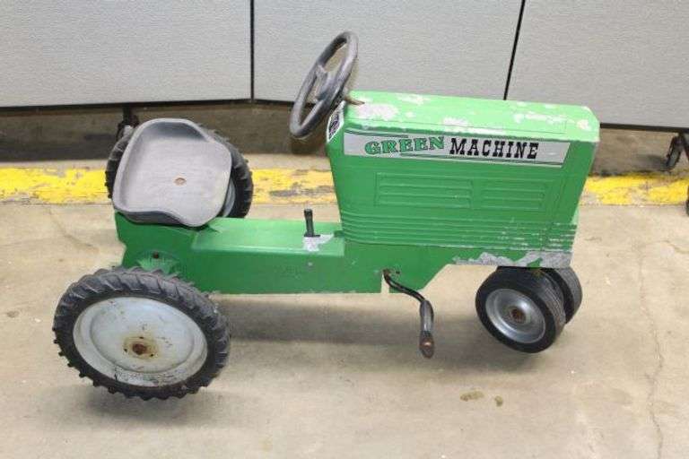 Green Machine Pedal Tractor - Auction Ohio