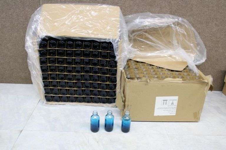 Lot of 288 Boston Round 59.15ml Flint Glass Bottles with Blue Gradation ...