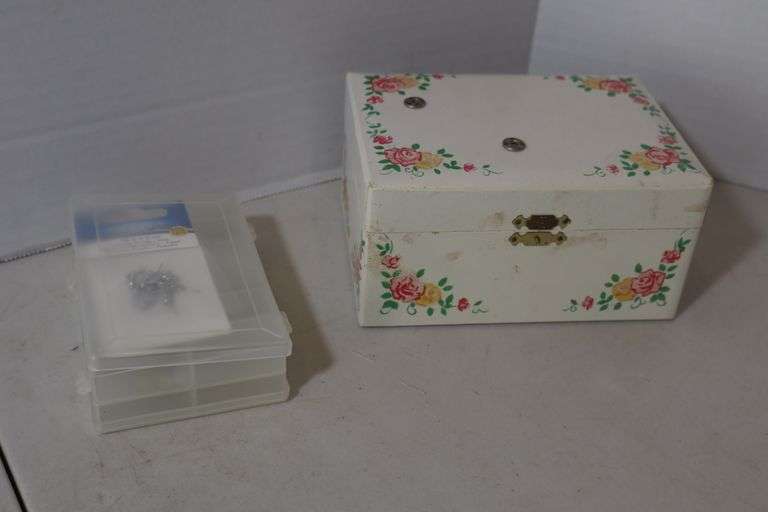 Jewelry Box & Patches - Auction Ohio