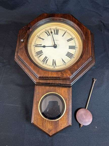 Verichron Wall Clock - Auction Ohio