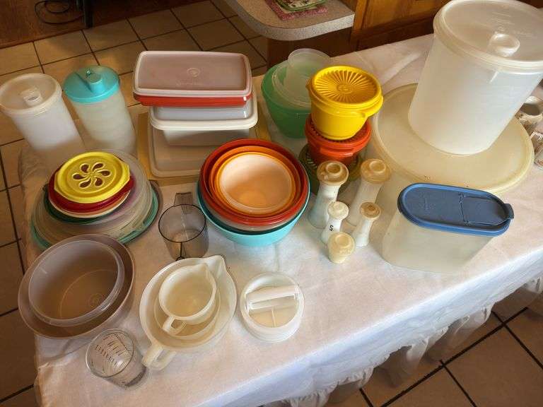 Tupperware Group - Auction Ohio
