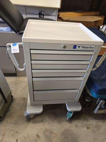 Waterloo 5 drawer medical cart - Auction Ohio
