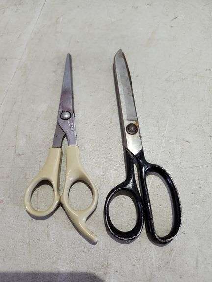 1 Vintage Shears & 1 Wahl Korea Scissors-Handle Broken - Auction Ohio