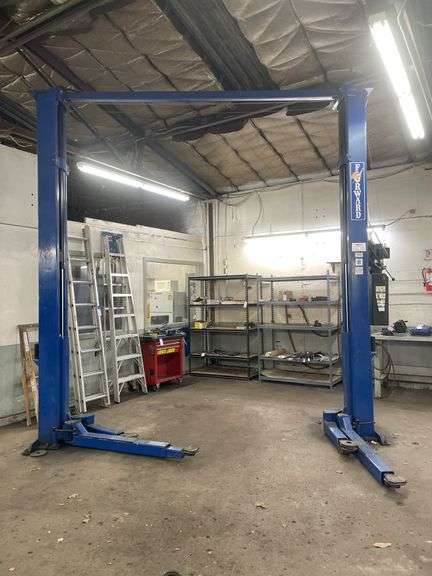 Forward DP97 2-Post Lift - 9,000 lb Capacity - Auction Ohio