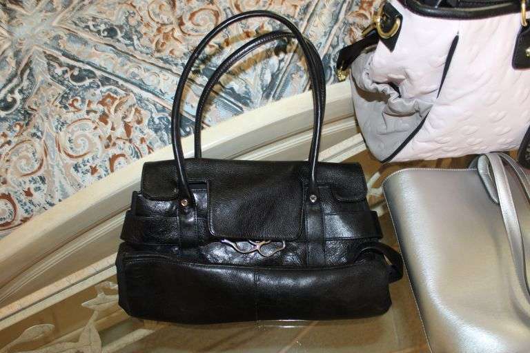 Designer Purses - Auction Ohio