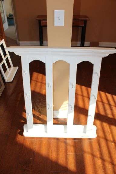 Display Rack - Auction Ohio