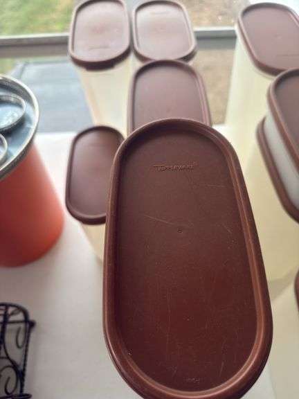 Tupperware Containers - Auction Ohio