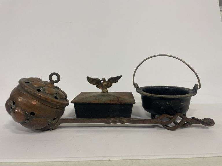 Vintage collectible metal items - Auction Ohio