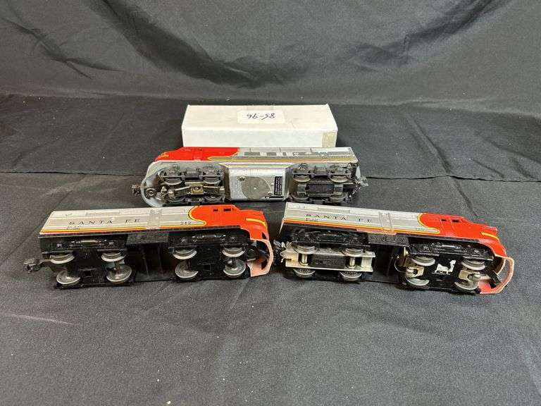 Lionel Santa Fe Locomotives - Auction Ohio