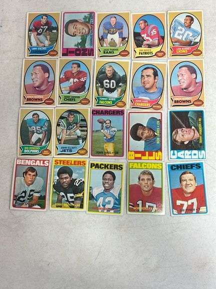 20 Topps NFL Cards - Auction Ohio