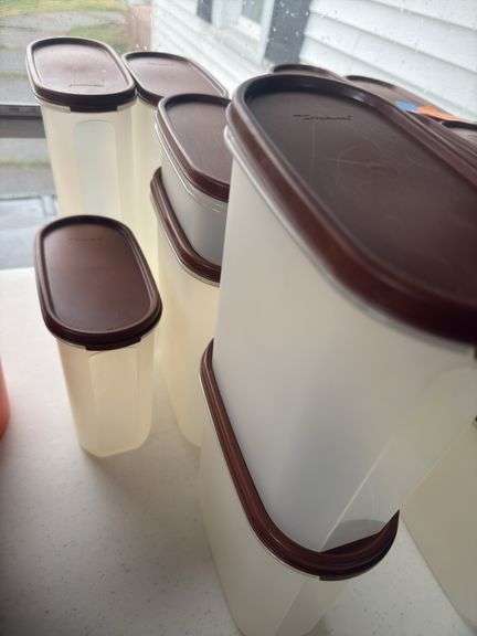 Tupperware Containers - Auction Ohio