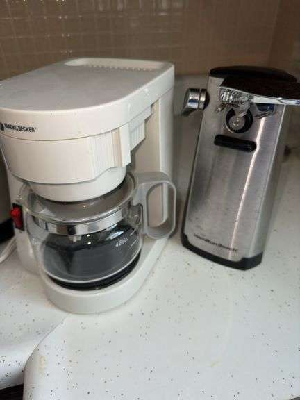 Contents of Counter - Auction Ohio