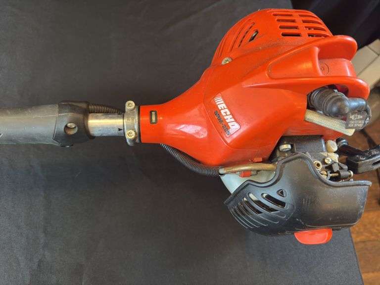 Echo String Trimmer - Auction Ohio
