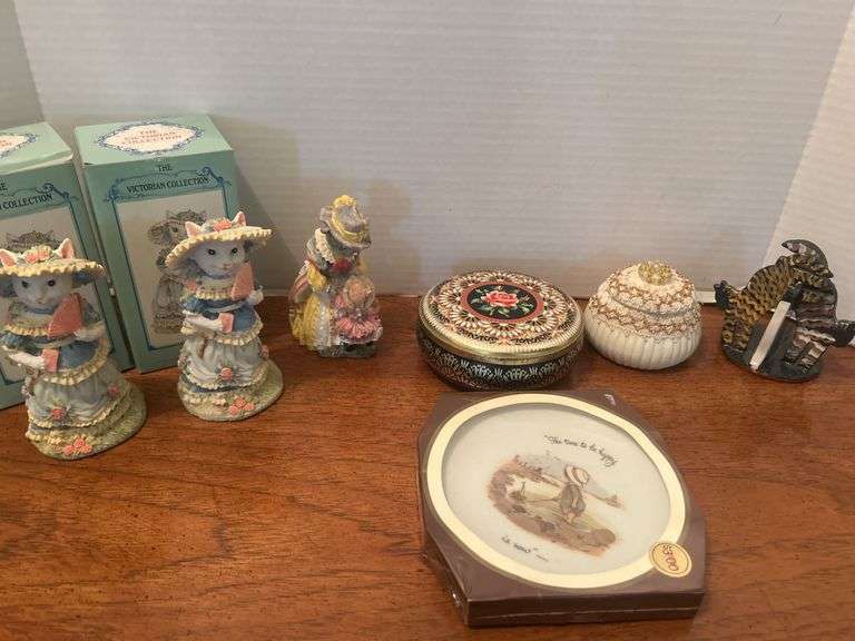 Cute Collectables - Auction Ohio