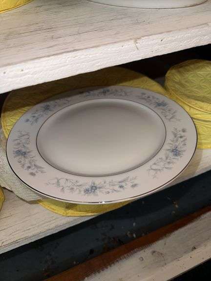 Noritake Blue Floral China - Auction Ohio