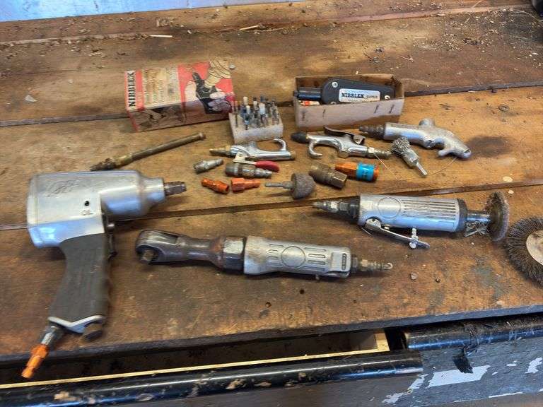 Air Tools and Attachments - Auction Ohio