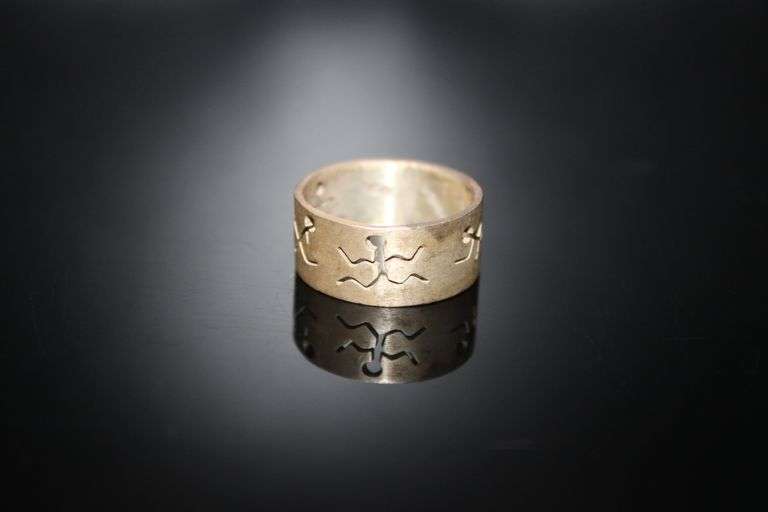 Sterling Silver Figure Ring - Auction Ohio