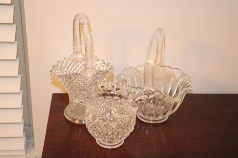 Glass Baskets - Auction Ohio