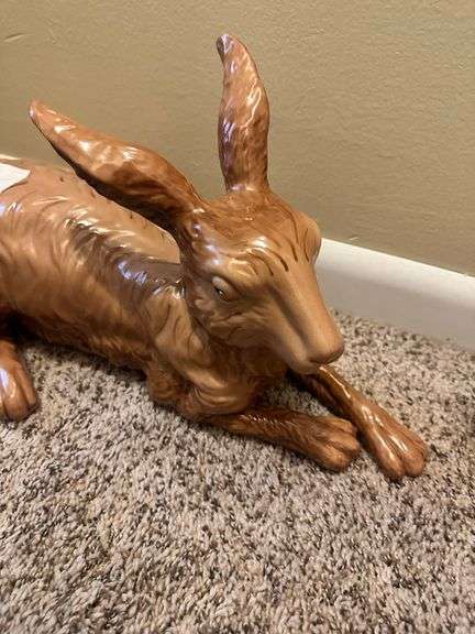 Decorative ceramic hare - Auction Ohio