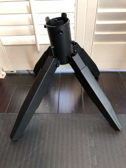 Heavy Duty Four Leg Stand - Auction Ohio