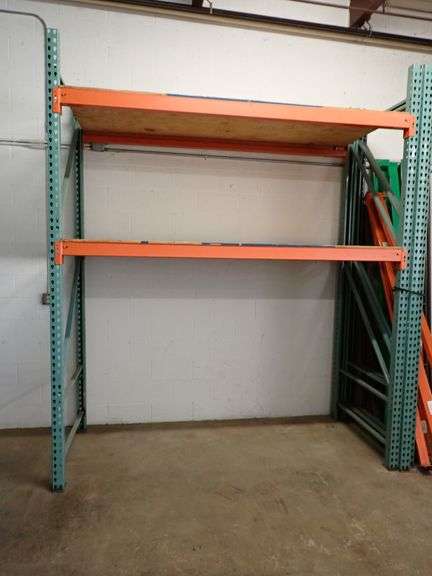INDUSTRIAL PALLET RACKING 2 UPRIGHTS 4 BEAMS 2 WOOD SHELVES - Auction Ohio