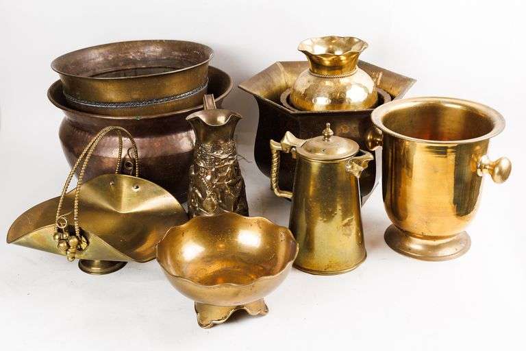 Collection of Brass Decor Items - Auction Ohio