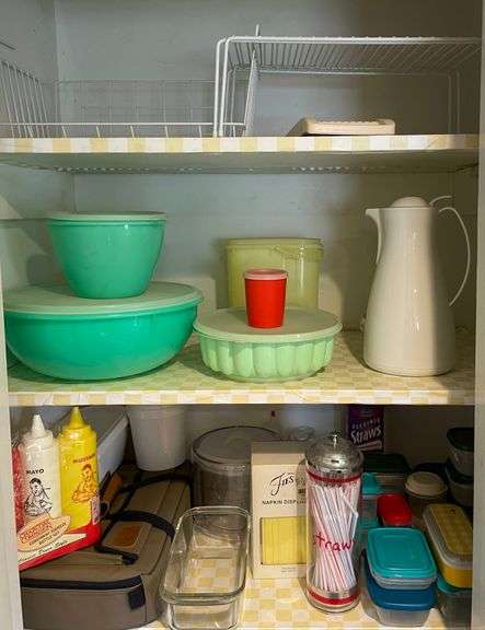 Tupperware & More - Auction Ohio