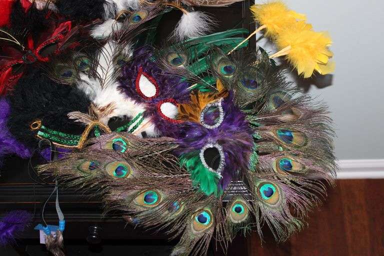 Feather Masks - Auction Ohio