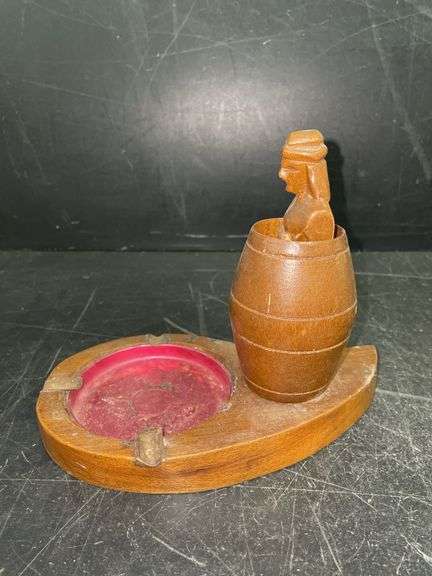 Vintage "Not So Hidden" Ashtray - Auction Ohio