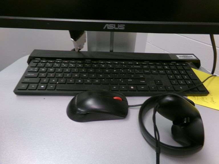 Gaming System with Oculus - Auction Ohio