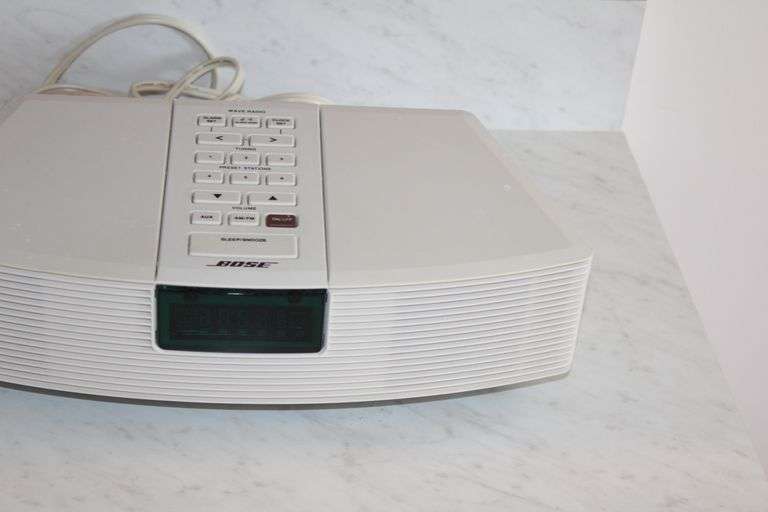 Bose Radio - Auction Ohio