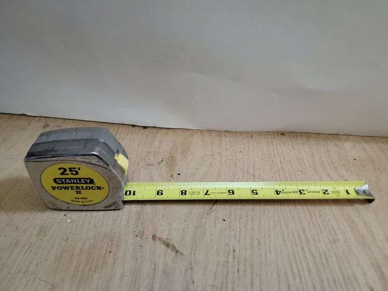 Like New 25' Stanley Powerlock Tape Measure - Auction Ohio