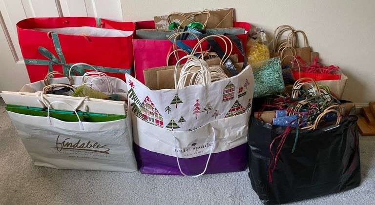 Gift Bags - Auction Ohio