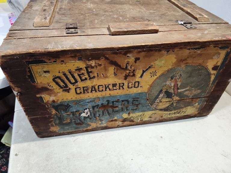 Queen City Cracker Co. Wood Crate 21"X13"X11" - Auction Ohio