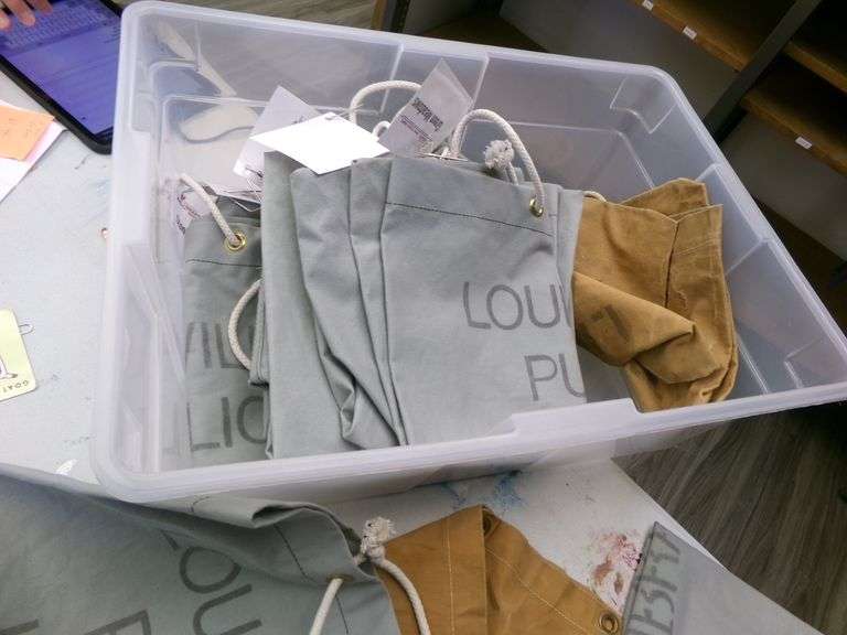 Library Bags & Felt Cutouts - Auction Ohio