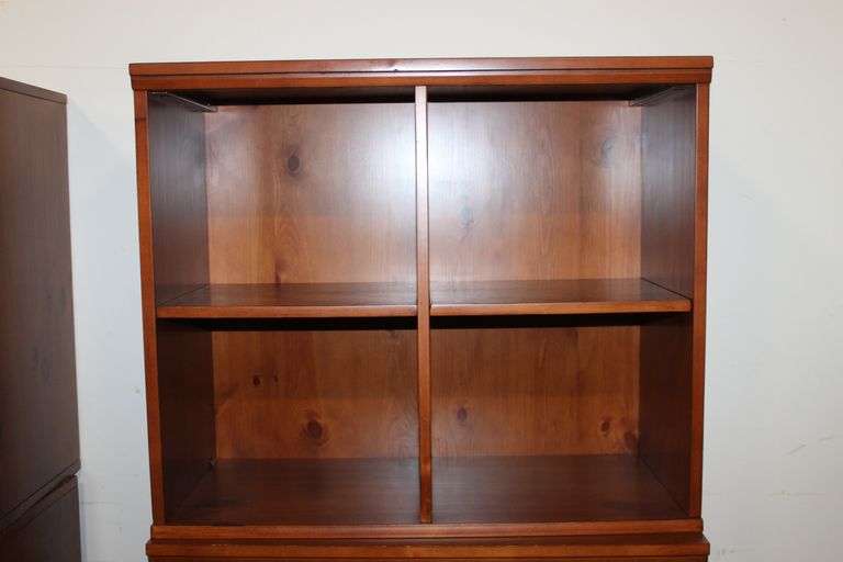 Pine Bookcase - Auction Ohio