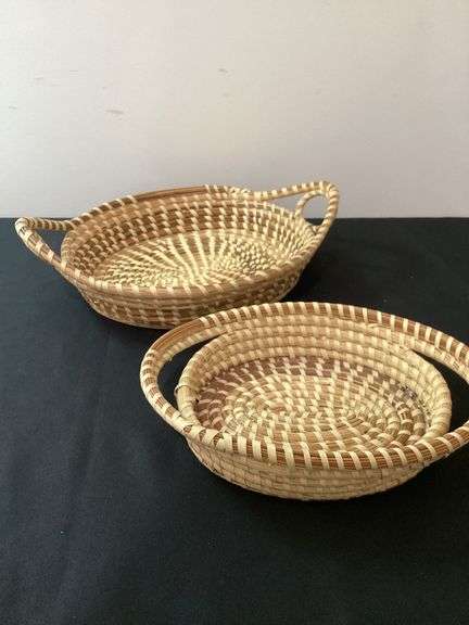 Set of 2 Handwoven Wicker Baskets with Handles - Auction Ohio