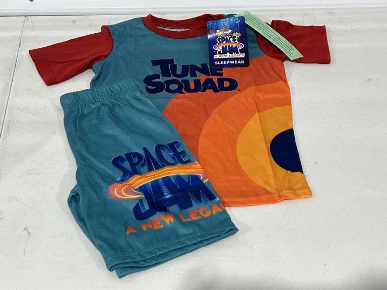 Space Jam Boys Pajama 2 Piece Set - Size 6/7 - Auction Ohio