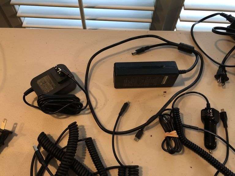 Adapters, Extension Cords, USB Connectors, Etc. - Auction Ohio