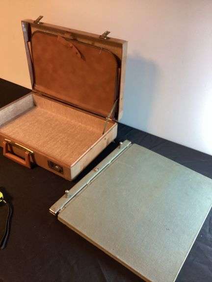 Briefcase & Binder - Auction Ohio